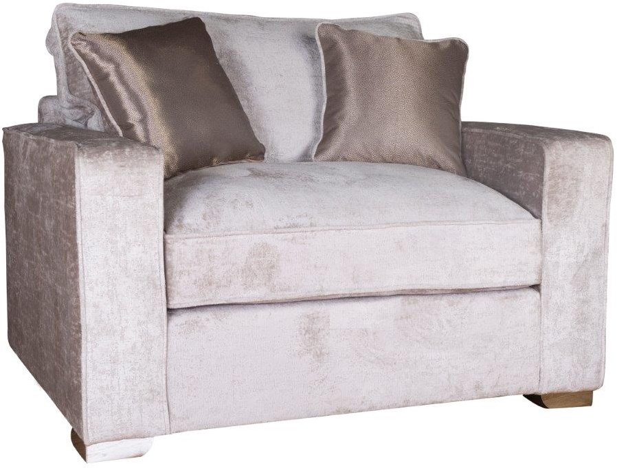 Bertie Love Chair | Downtown
