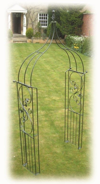 Poppy Forge Imperial Ogee Arch | Downtown