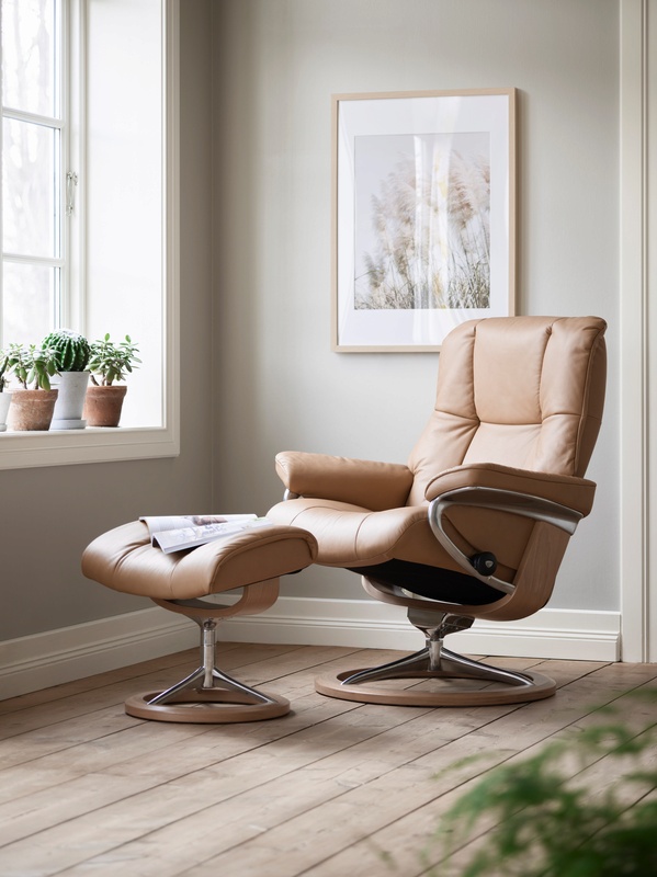 Stressless Mayfair Chair With Signature Base | Downtown