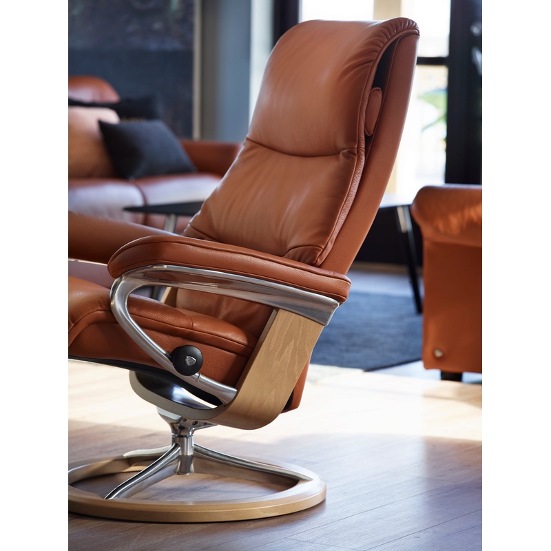 Stressless View Chair With Signature Base | Downtown
