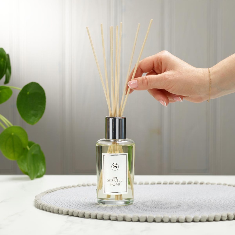 Ashleigh & Burwood: Stunning Home Fragrances | Downtown